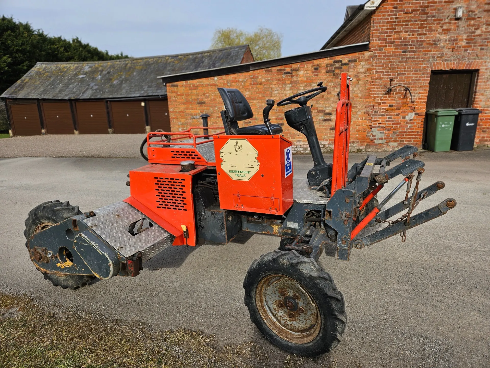 Tool Carrier | 076000189